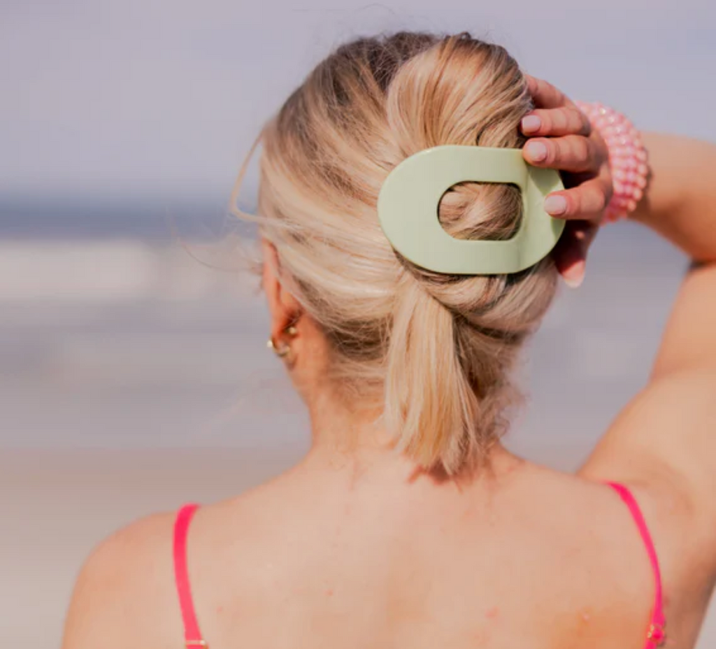Aloe, There! Large Flat Round Hair Clip – Lou & Company